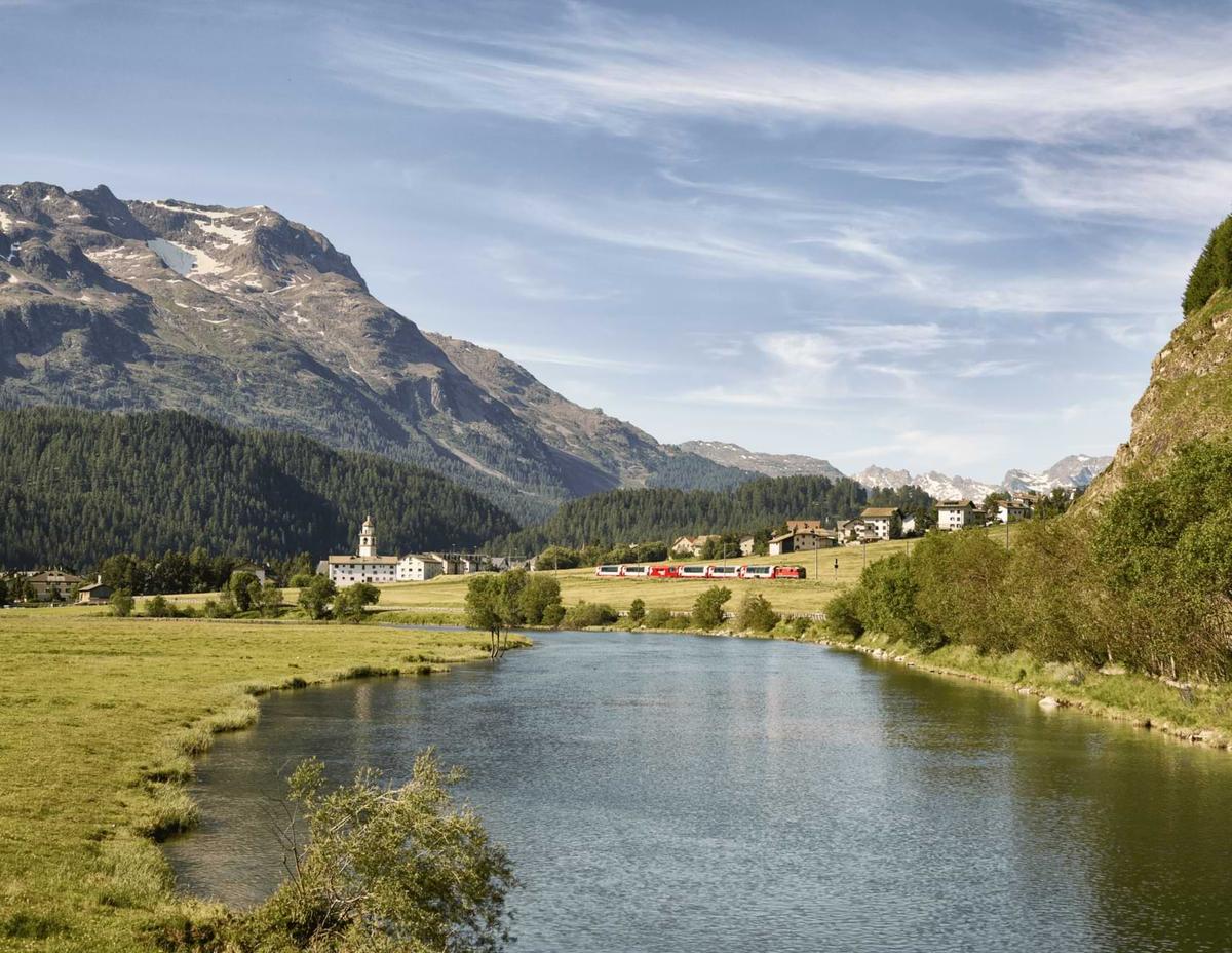 Glacier Express Excellence Class: Experience Luxury and Panorama